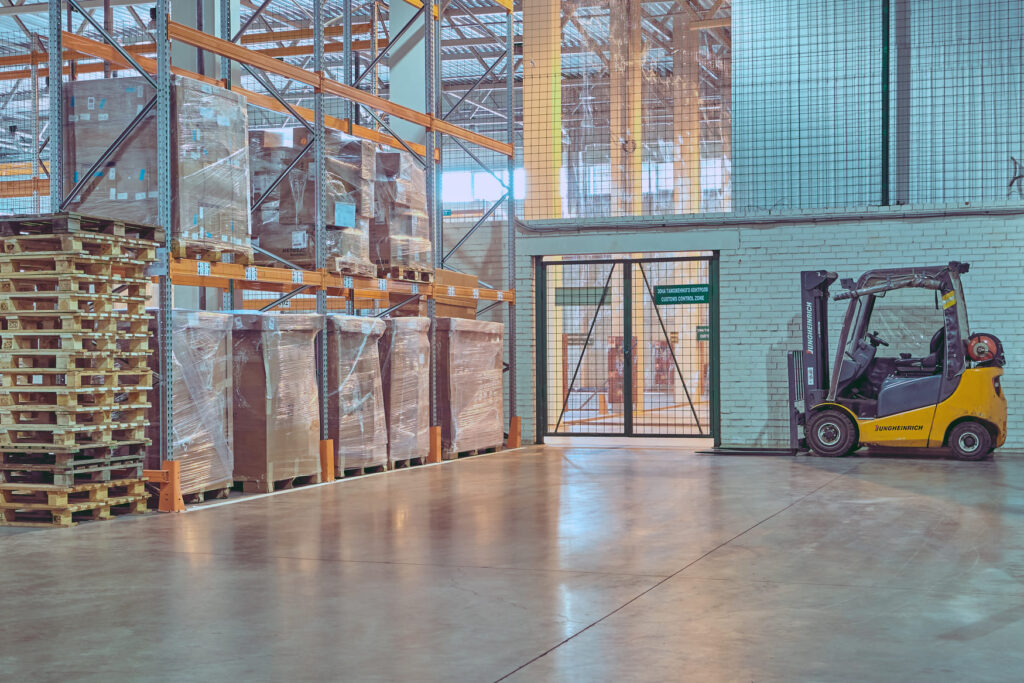 Bonded Storage Warehouse Services Across North America | OLIMP