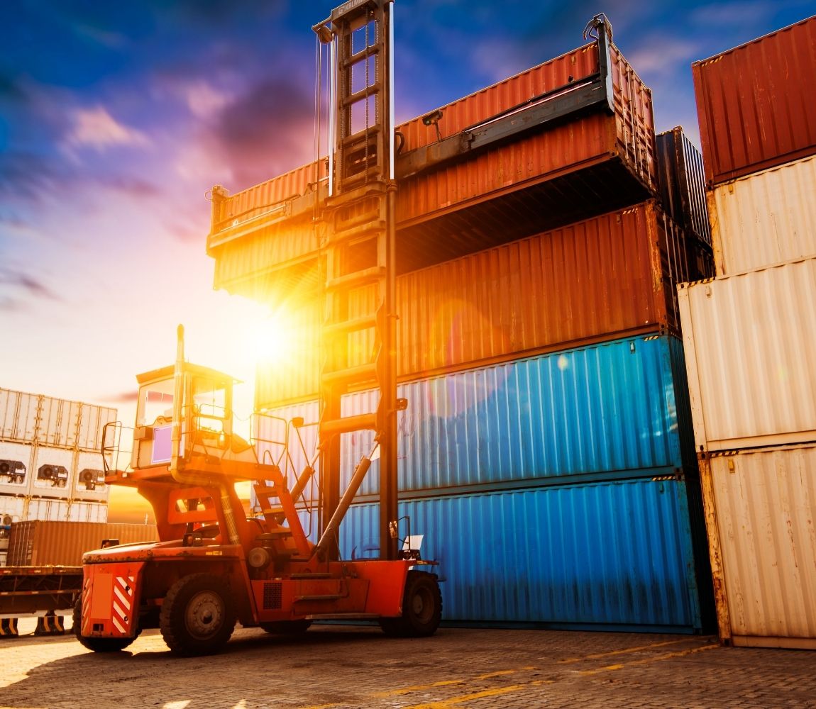Transloading Services Explained: Facilities, Costs & Benefits